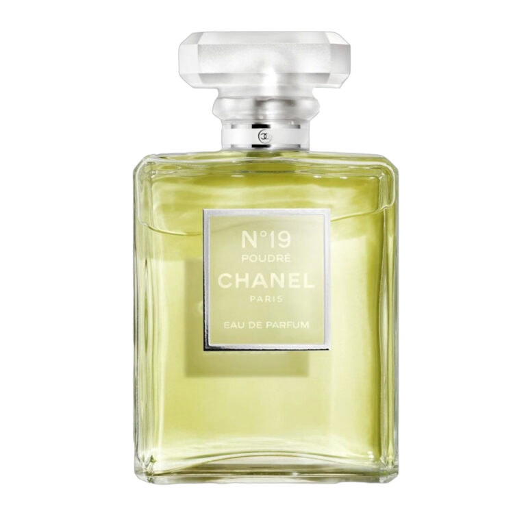 Chanel No 19 Collection Review: Green & Powdery Feminine-Chic | Viora ...